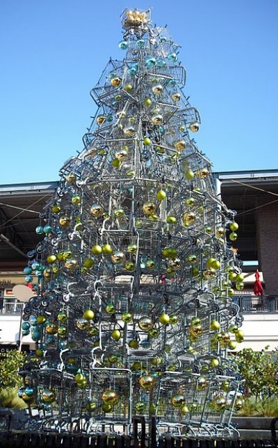 UCreative.com - You! Be Inspired! – Creative Christmas Trees ...
